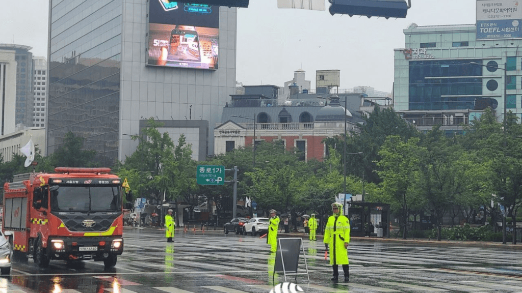 South Korea Holds Emergency Air Defense Alarm Drills — Many Chose To ...